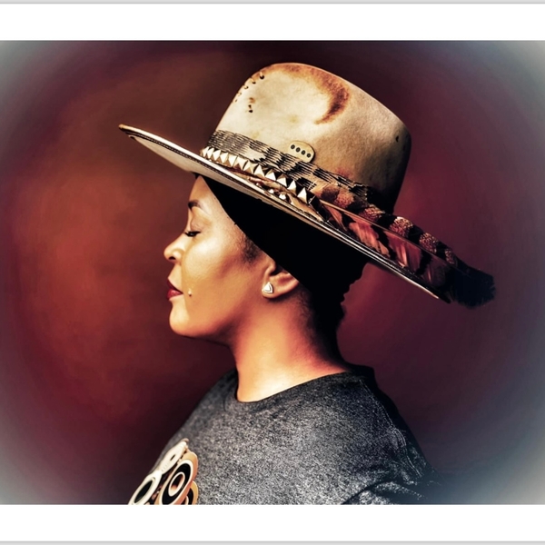 EVEN - Raquel Ra Brown